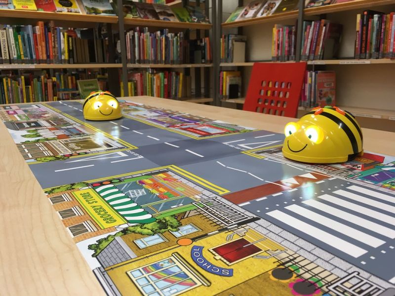 Stadt Regensburg - Robotik & Coding - Bee-Bot