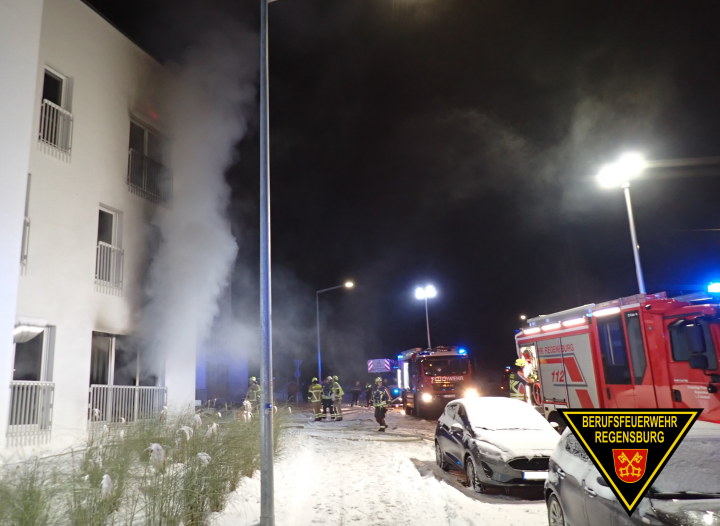 Stadt Regensburg - Einsatzberichte - 14. Dezember 2022: Zimmerbrand in ...