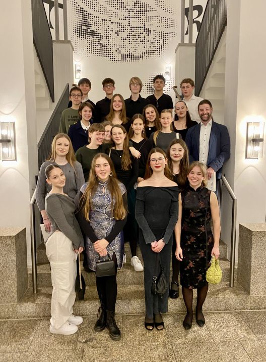 Stadt Regensburg - Berichte - Candide - Comic Operetta im Theater ...